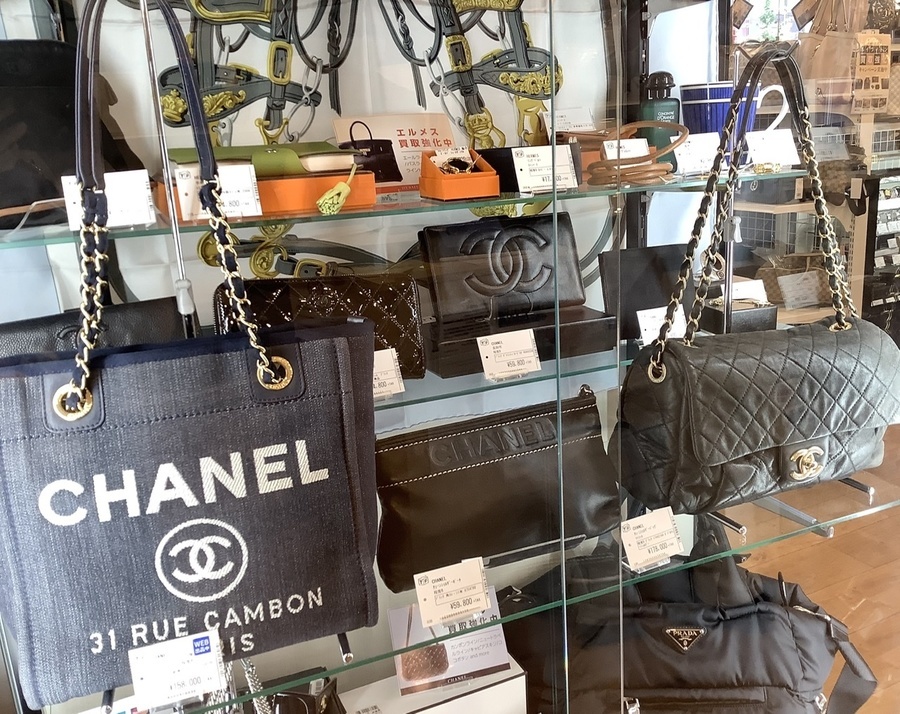 FENDI(フェンディ) ズッカ柄 ショルダーバッグが買取入荷しま FENDI(フェンディ) ズッカ柄 ショルダーバッグが買取入荷しま