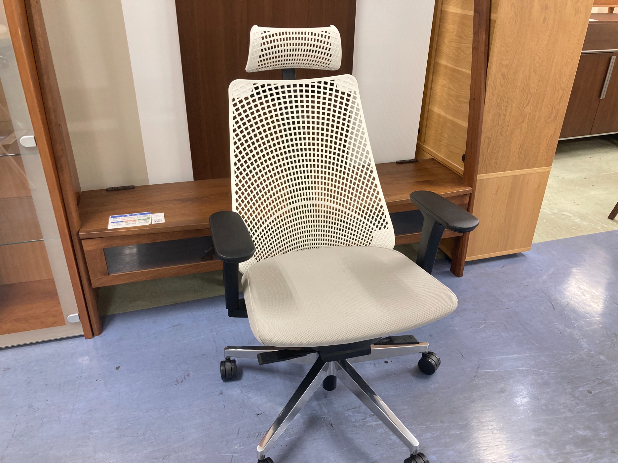 ITOKI（イトーキ）サリダチェア YL9-WHELが買取入荷しました！！ [2023.11.23発行]｜リサイクルショップ トレジャーファクトリー（トレファク）町田店