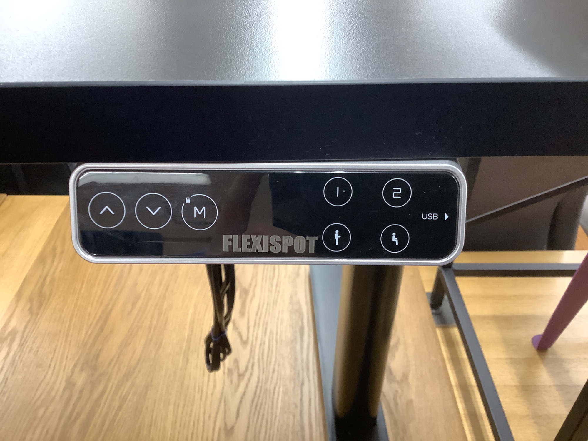 【とにかく便利なテーブル】FLEXISPOTより昇降デスク E8が入荷致しました！！ [2024.01.05発行]｜リサイクルショップ トレジャーファクトリー（トレファク）立川日野橋店