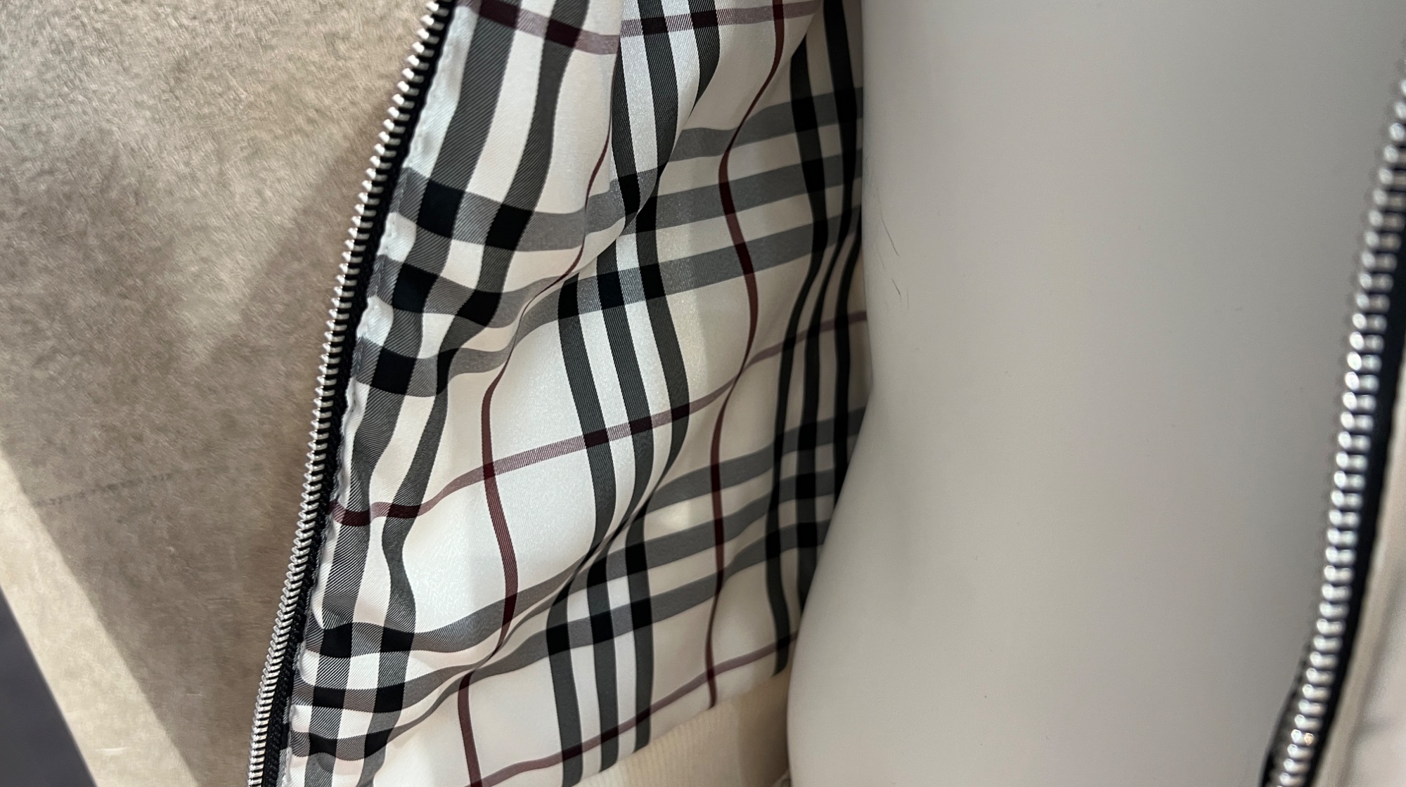 【新入荷！】BURBERRY BLACK LABEL をご紹介します [2025.12.28発行]｜リサイクルショップ トレジャーファクトリー ...