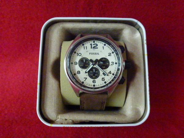 FOSSIL(フォッシル)のクロノグラフ腕時計を買取入荷!!上板橋店 [2012.10.26発行]｜リサイクルショップ トレジャーファクトリー上板橋店