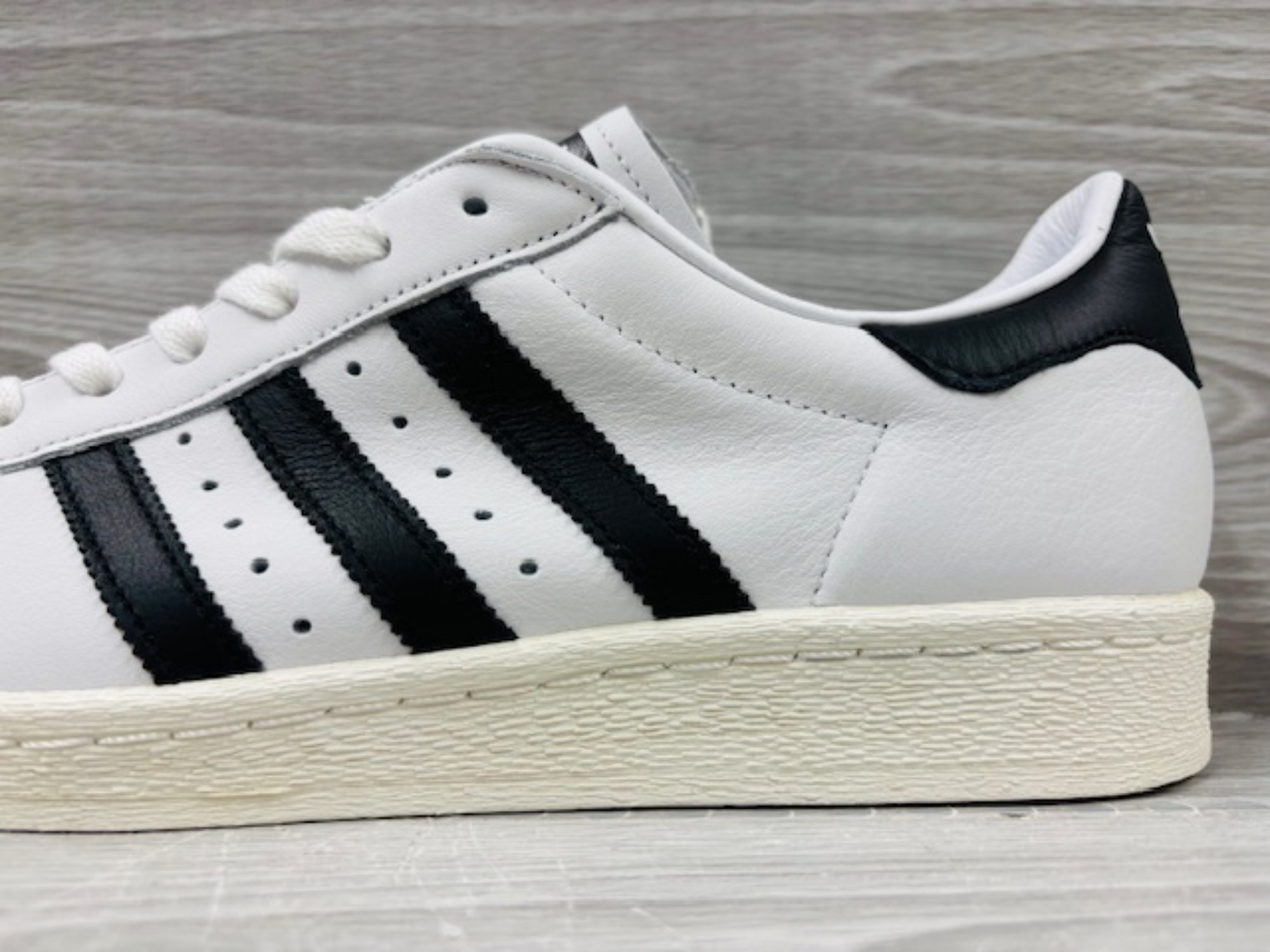 THE 定番モデル adidas（アディダス）SUPER STAR 82（スーパースター）買取入荷 [2025.05.16発行]｜リサイクル ...