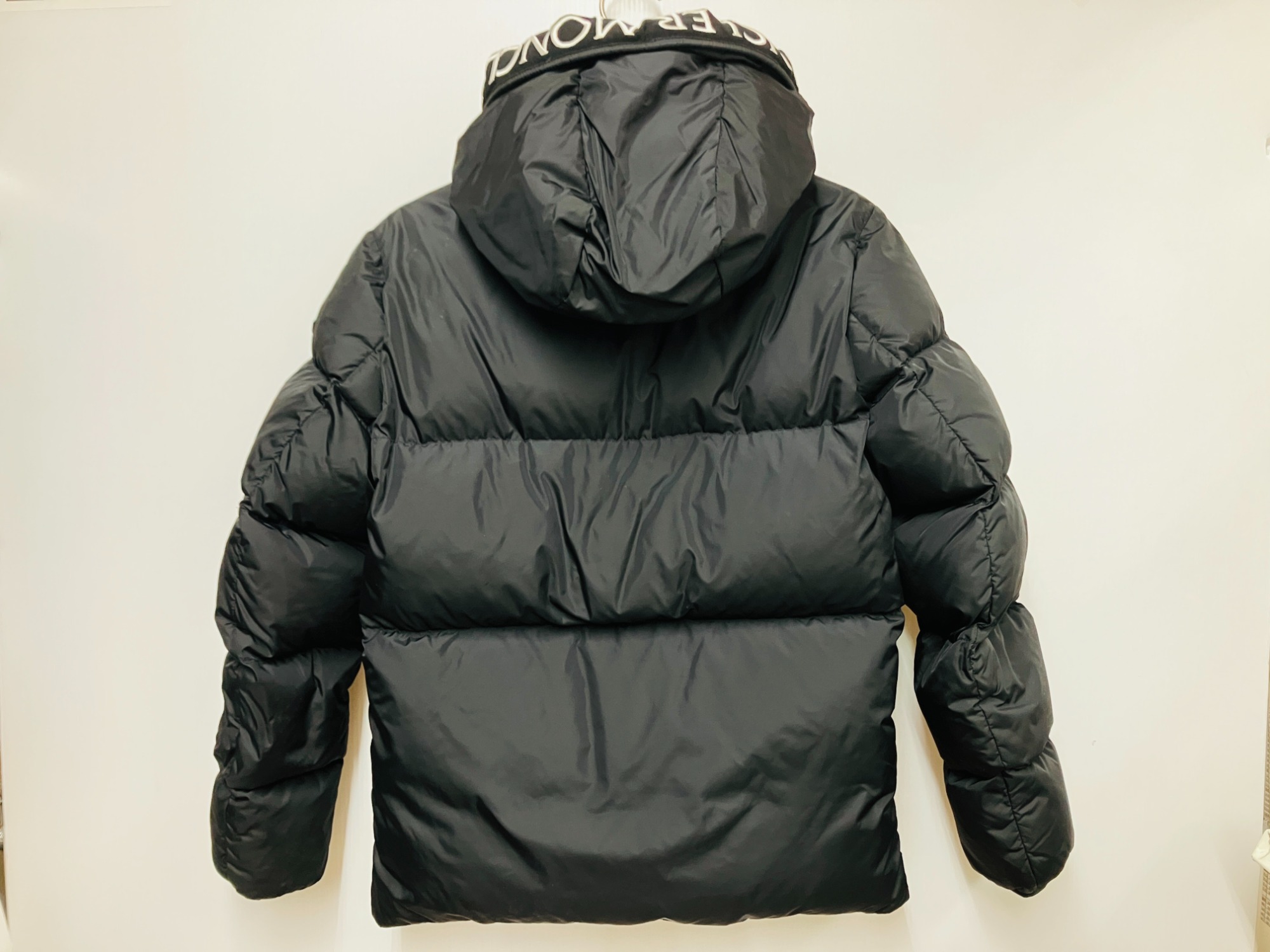 【秋冬物買取強化中！】MONCLER ダウンジャケット G20911A00144 を買取入荷しました！！！ [2025.10.18発行 ...