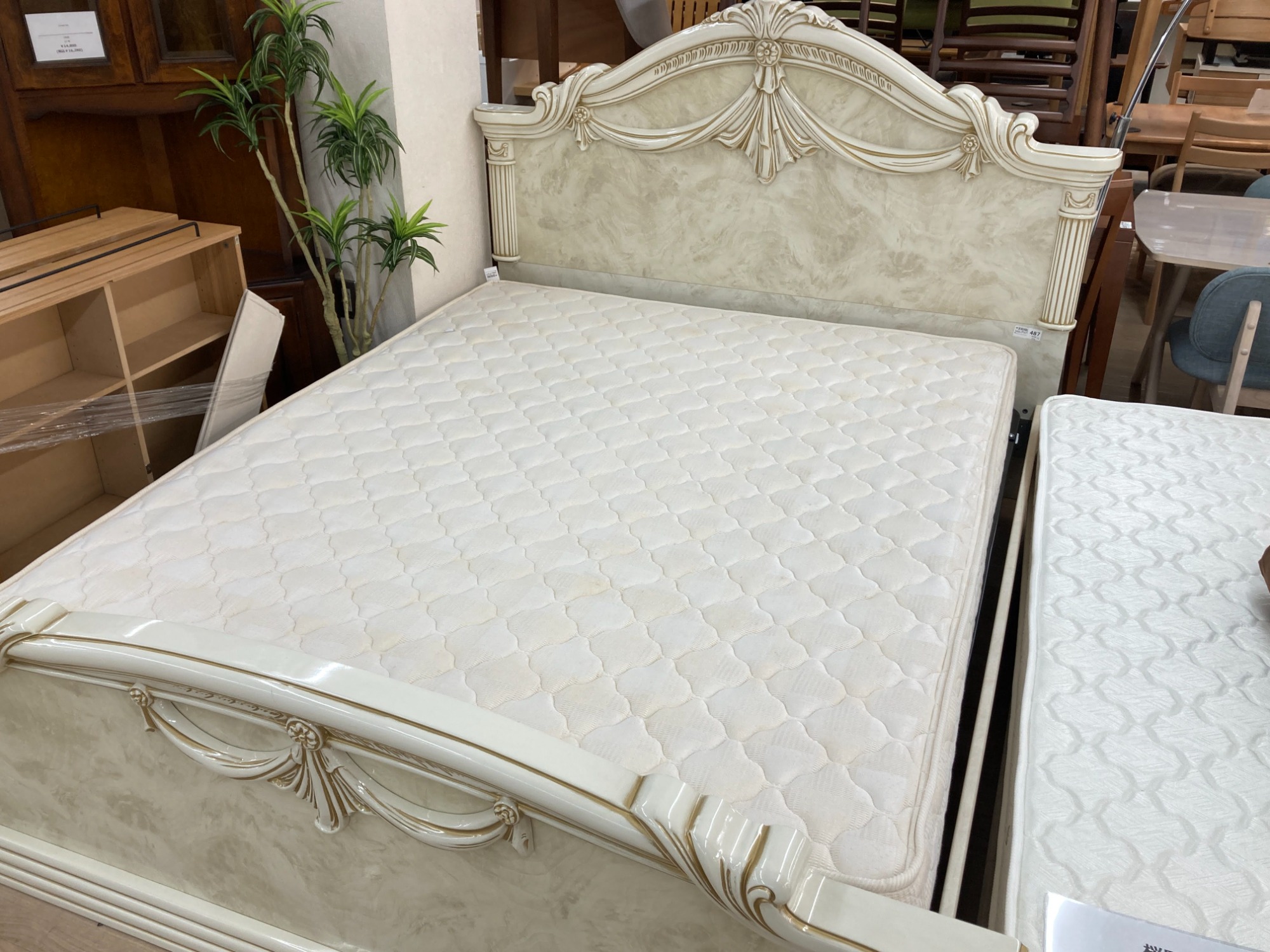 【キャメルグループ/camel Group】REONARDシリーズ クイーンベッドが入荷いたしました！！ [2023.11.08発行]｜リサイクルショップ トレジャーファクトリー（トレファク ...