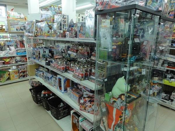 Dr,スランプアラレちゃんのフィギュアセット入荷いたしました Dr,スランプアラレちゃんのフィギュアセット入荷いたしました
