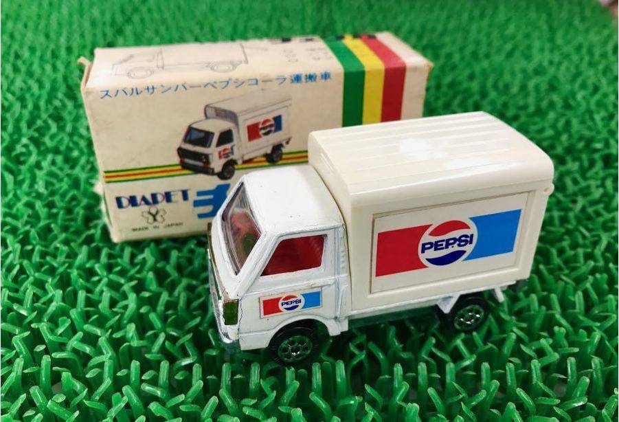 レア!? 黒箱トミカ トヨタハイエース 牧場トラック入荷です レア!? 黒箱トミカ トヨタハイエース 牧場トラック入荷です