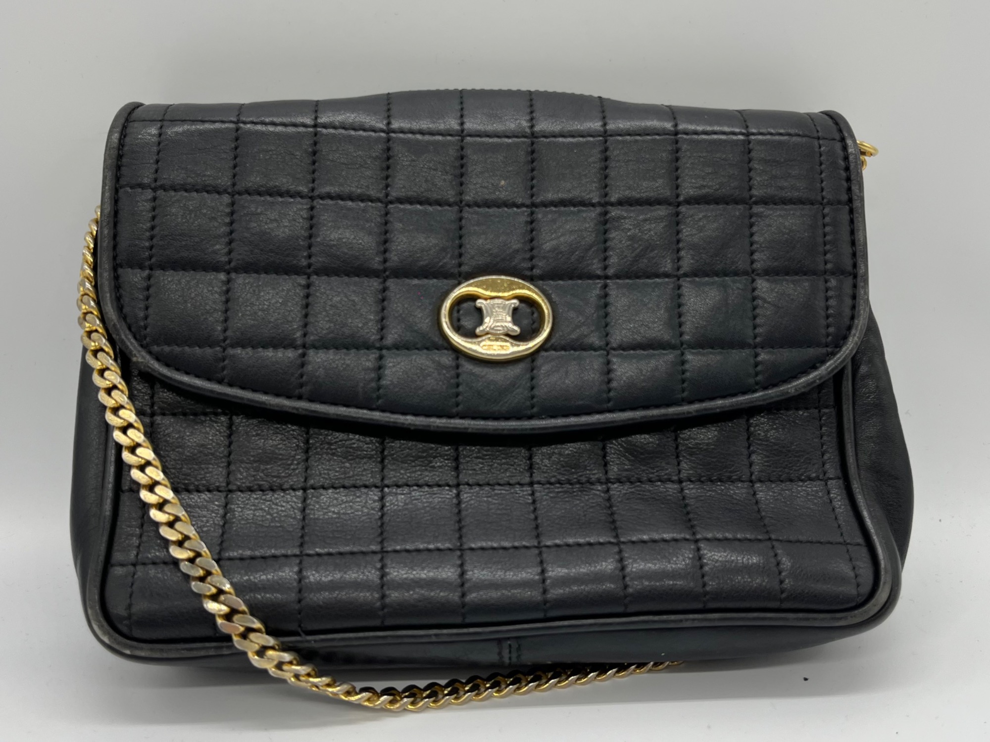 【CELINE】キルティングチェーンショルダーバッグ 《M08》のご紹介‼ [2025.05.02発行]｜リサイクルショップ トレジャーファクトリー（トレファク）リーフウォーク稲沢店