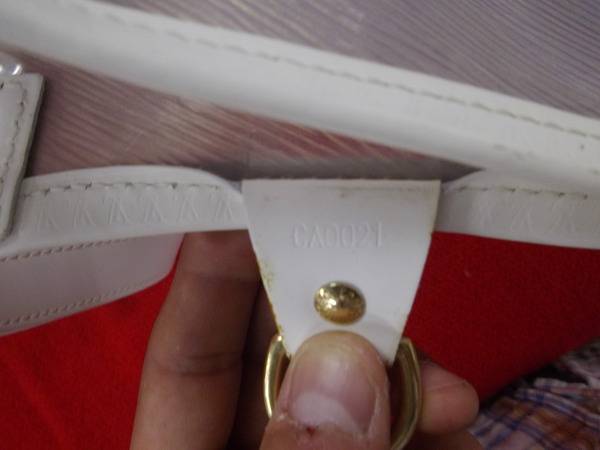 LOUIS VUITTON（ルイヴィトン）のエピプラージュのバック（M9215）を買取入荷致しました！ 【トレジャーファクトリー藤沢店 ...