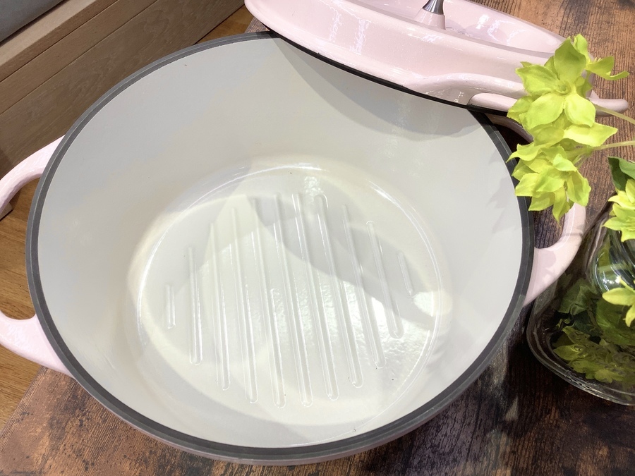 色合いが素敵！Vermicula(バーミキュラ)のお鍋のご紹介です！【鎌ヶ谷店】 [2021.06.03発行]｜リサイクルショップ トレジャー ...